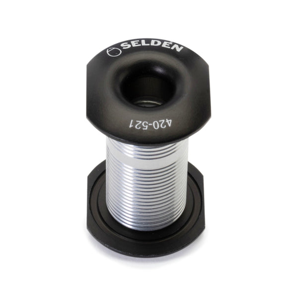 Sailboat Deck Hardware – Seldén Mast Inc